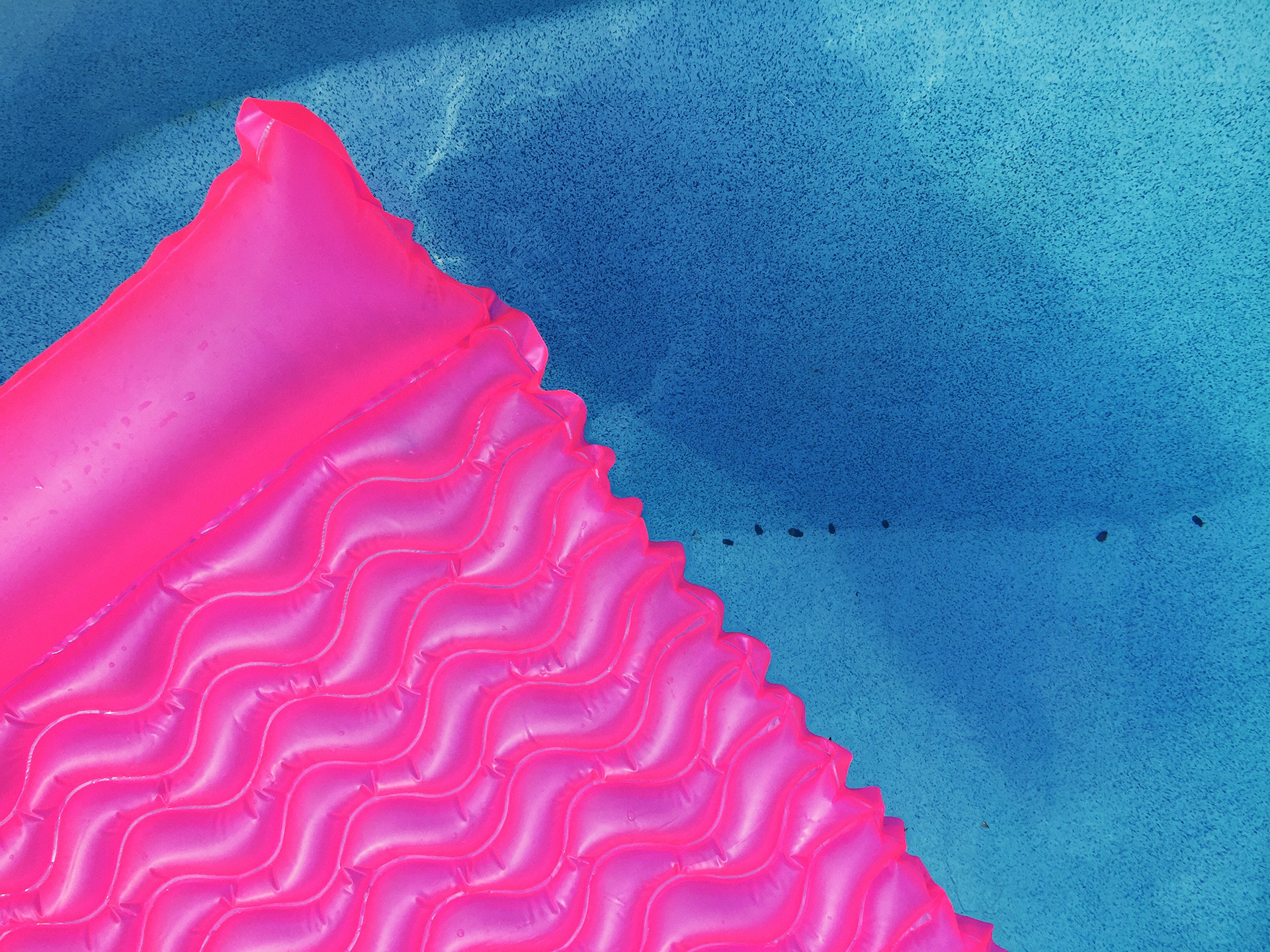 Pebble Finish Surfaces For Your Pool - Platinum Pools