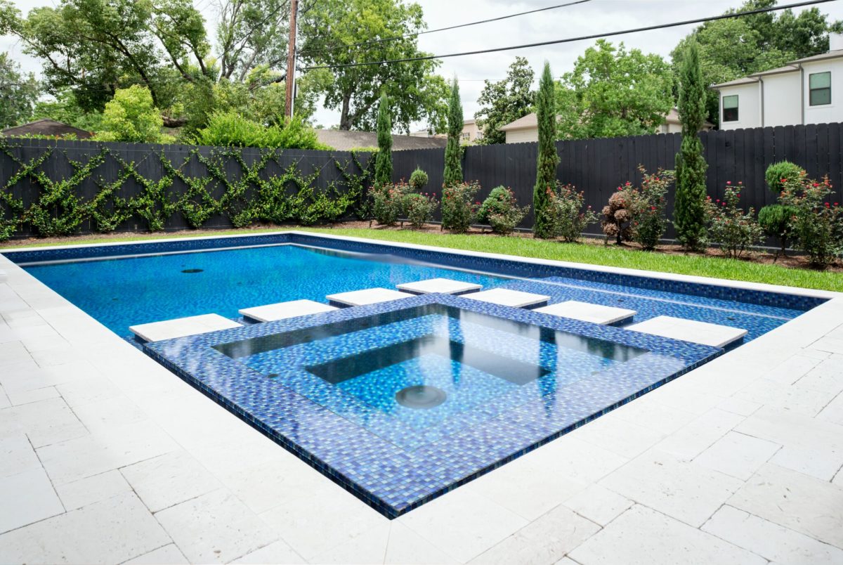 How to Calculate the Amount of Water in your Swimming Pool