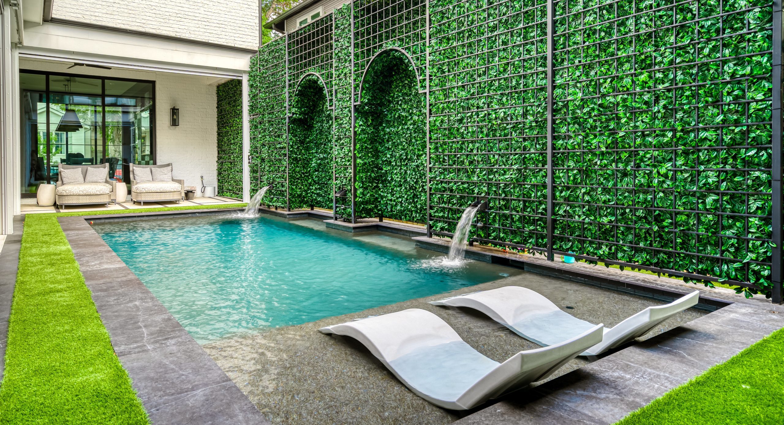 Best Spots to Read in or By the Pool - Platinum Pools